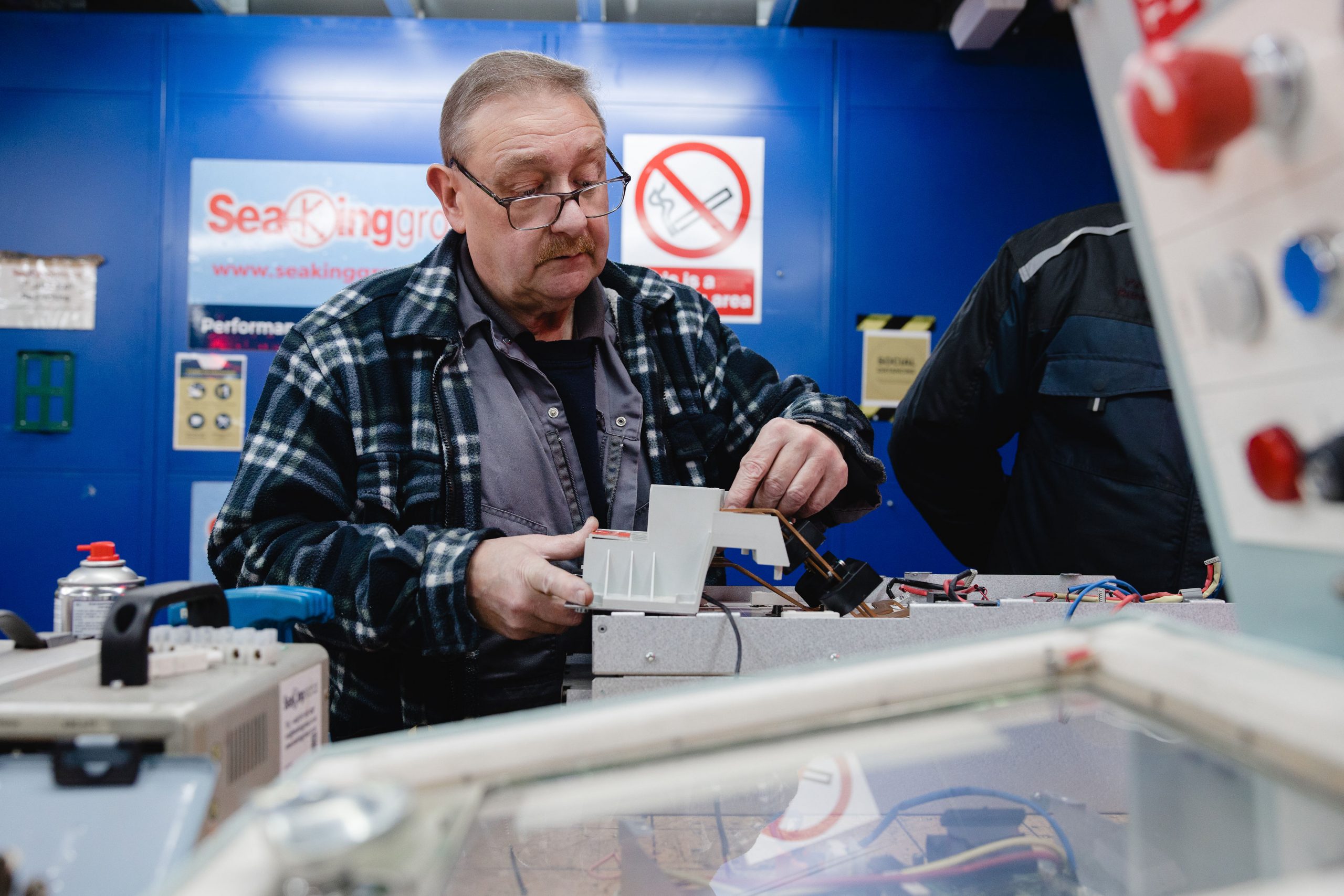 Marine Electrical Repair | The SeaKing Group